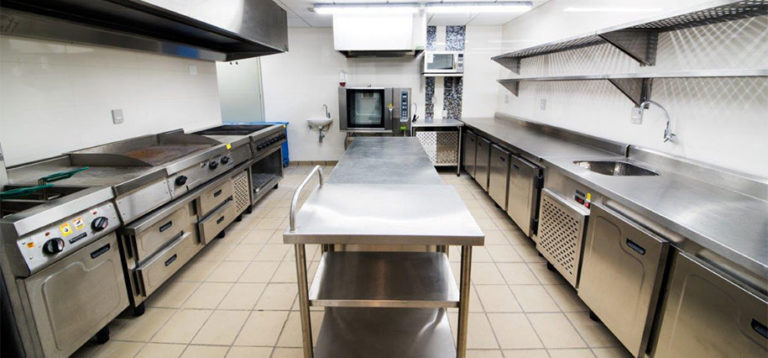 7 DICAS DE COMO MONTAR SUA COZINHA INDUSTRIAL – Crivelli Arquitetura